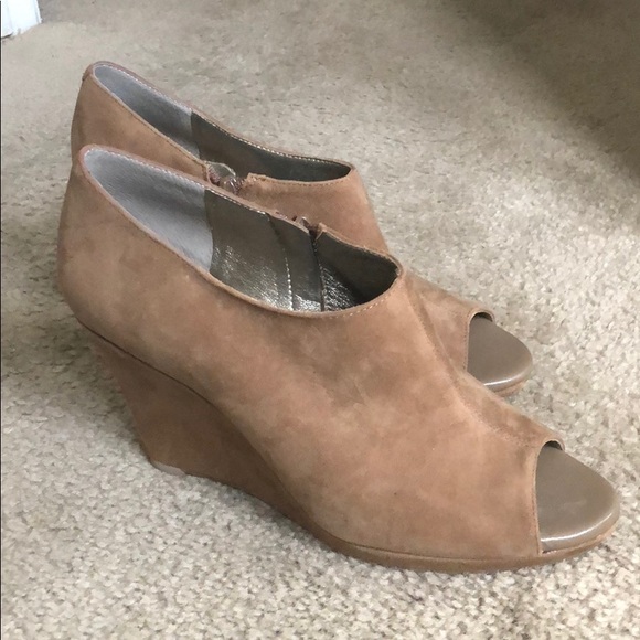 Banana Republic | Shoes | Banana Republic Tan Suede Peep Toe Wedge ...